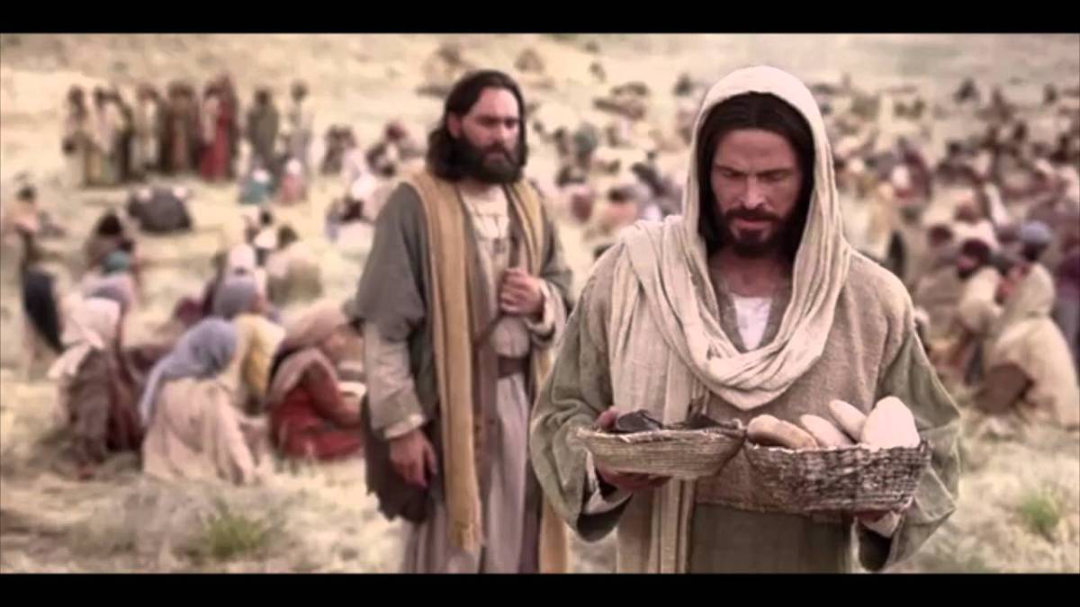 Twelve Baskets – The Bible In Your Hand